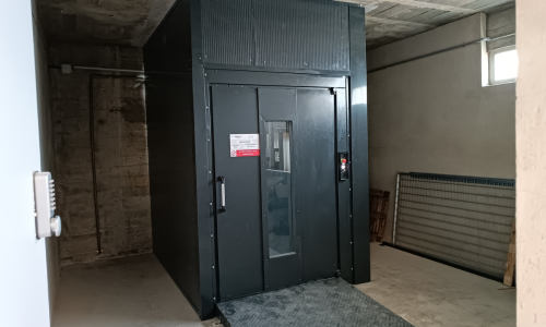 Nos gammes de monte-charge | Vertical